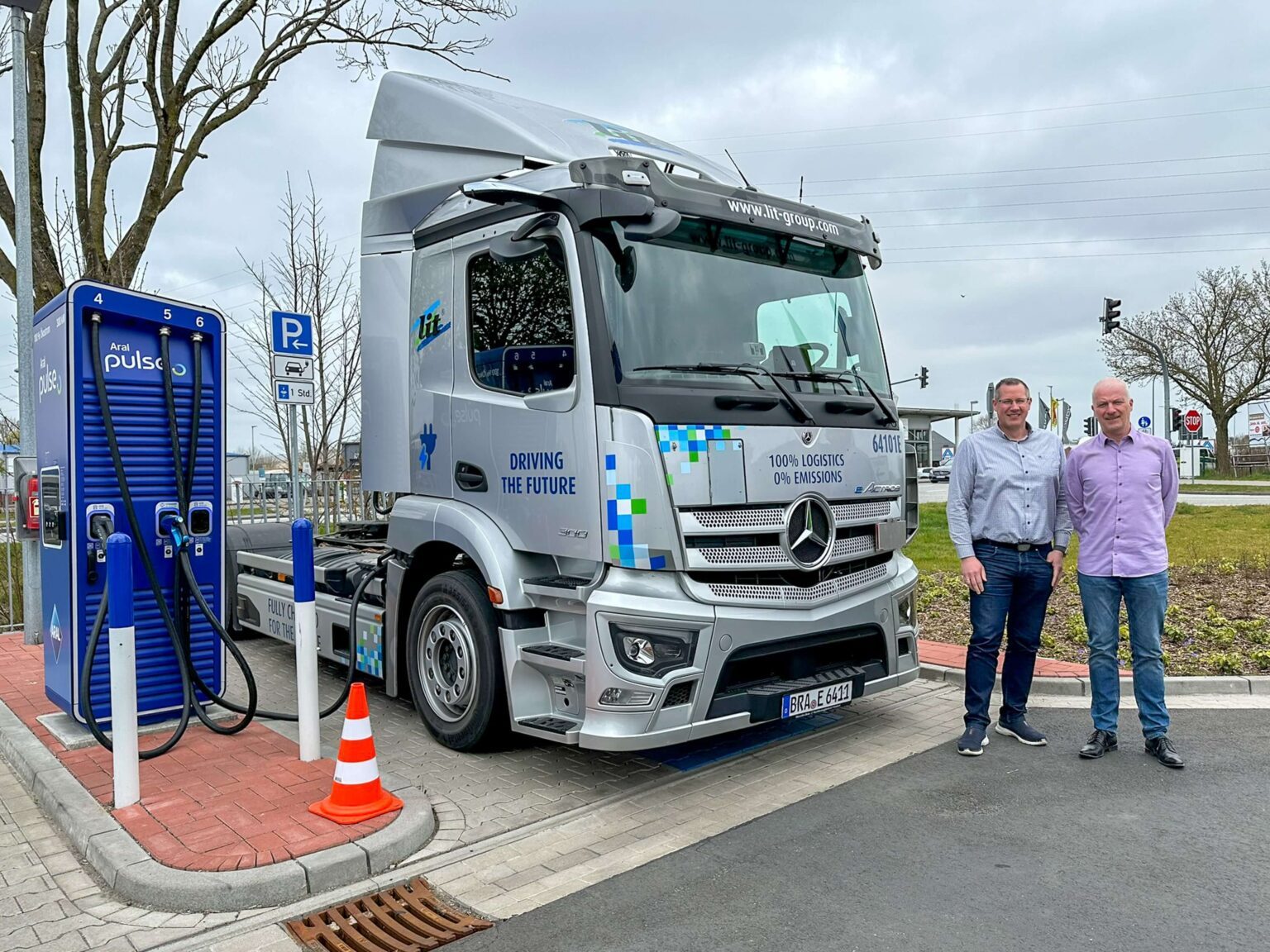 L.I.T. LAUNCHES FULLY ELECTRIC FREIGHT TRANSPORT IN JUST-IN-SEQUENCE ...